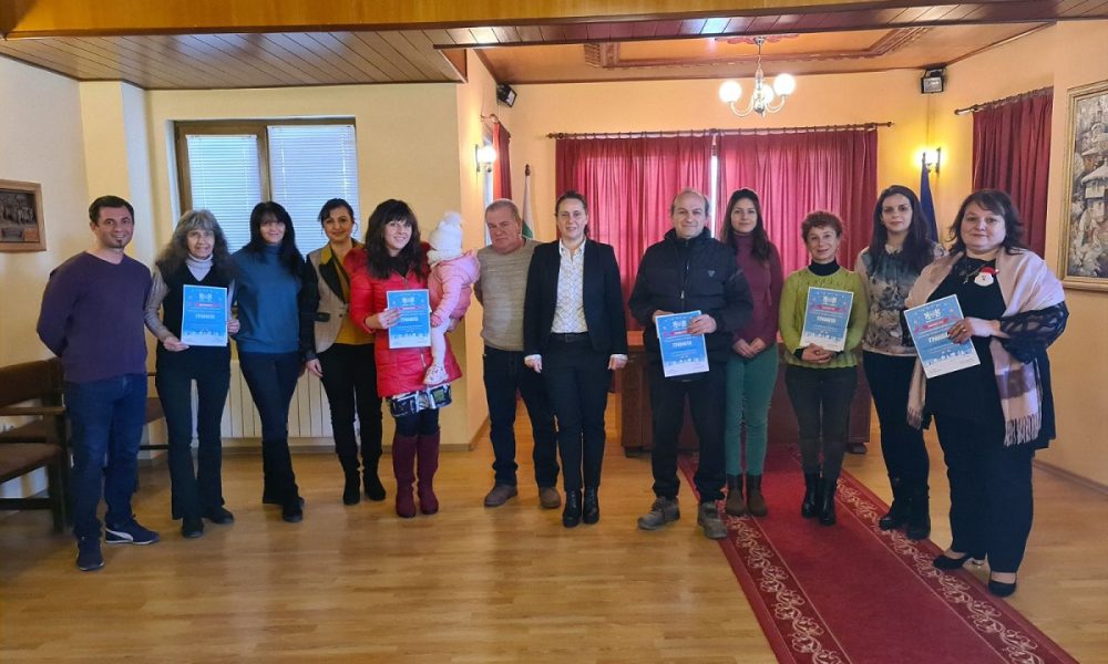 Наградиха победителите в „Приказна Коледа в Трявна“ Gabrovo News